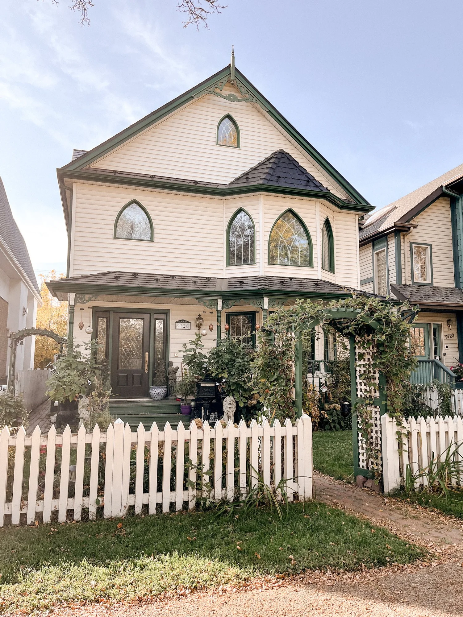 Edmonton Architectural Tour | Cloverdale — The Curb Appeal Co.