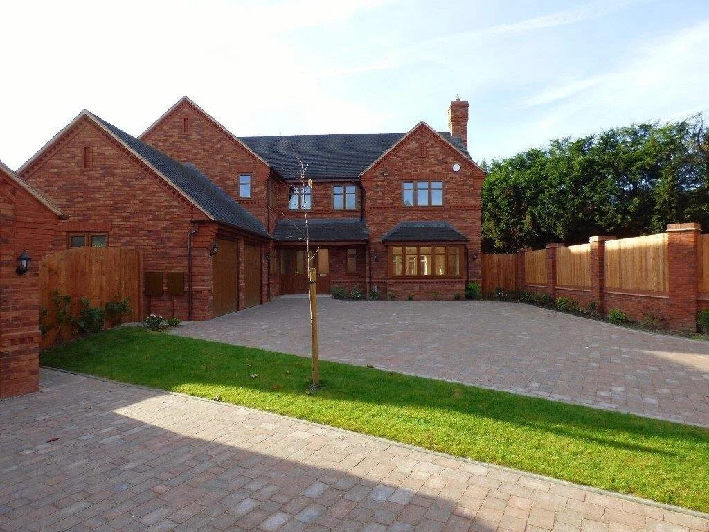 Shortbutts Lane — Firstpost Homes