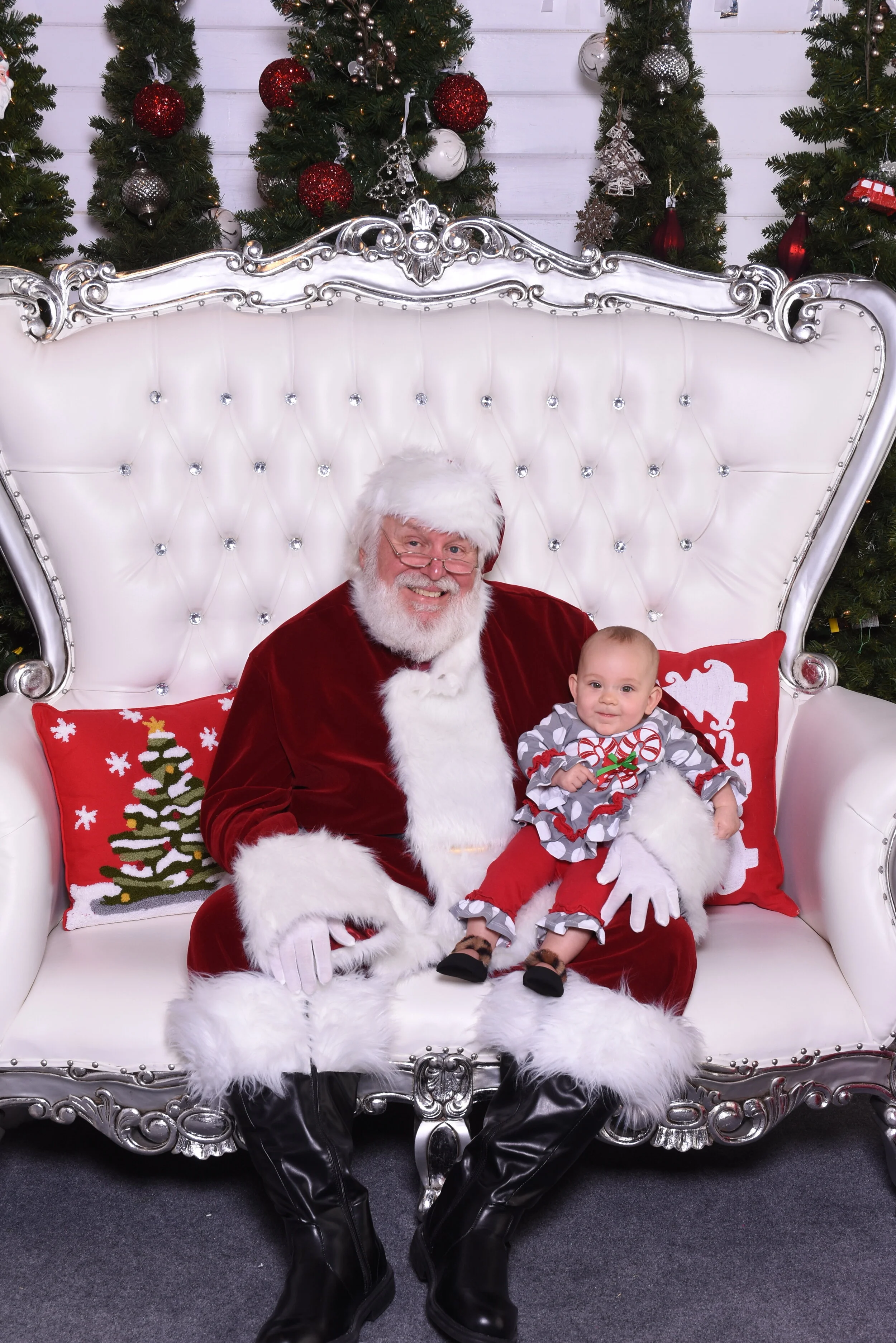 VIP Holiday Photo Service — VIP Recognition
