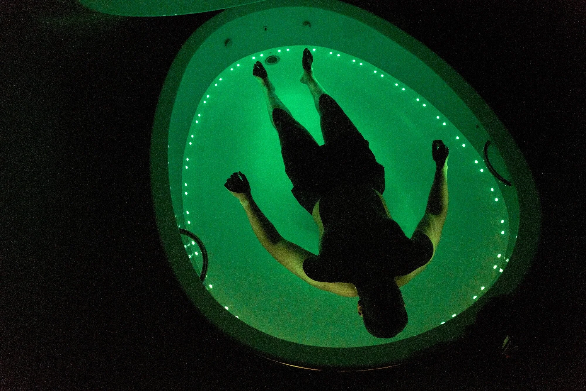 float tank & floatation therapy london, uk - yue float — yue float