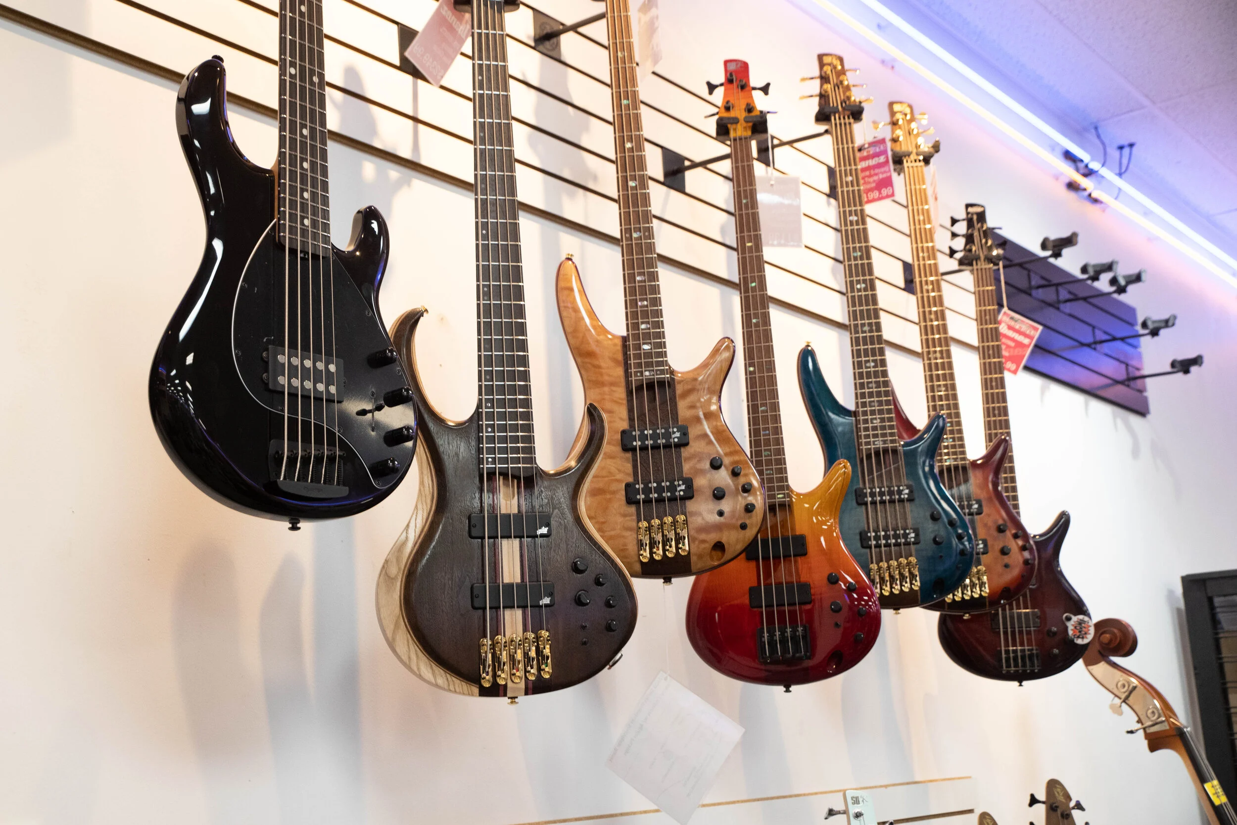 Bass Guitars — Guitarworks