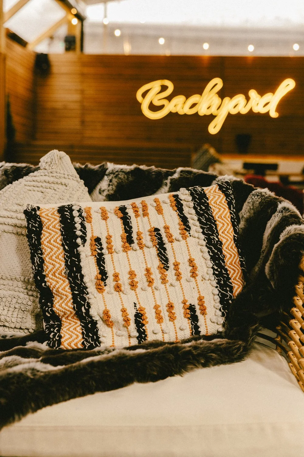 The Light Bar & Dining | Independent Bar | Shoreditch London