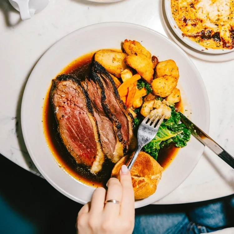The Light Bar & Dining | Independent Bar | Shoreditch London