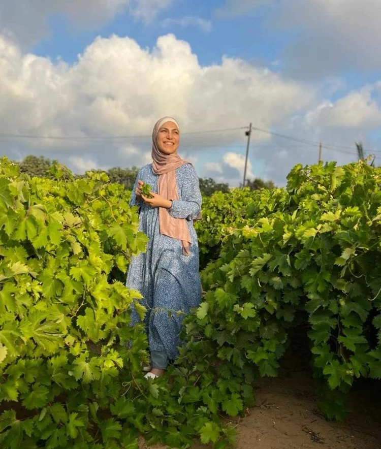Diana El Hadidi — The Hands Up Project
