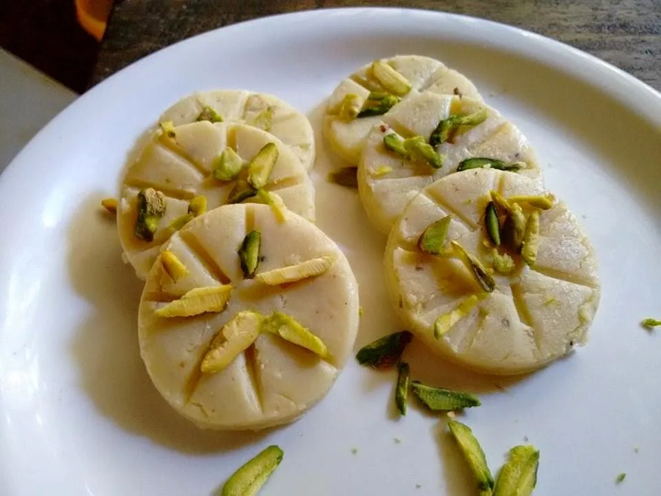 MILK PEDHAS / DOODH PEDHAS — Your Everyday Cook