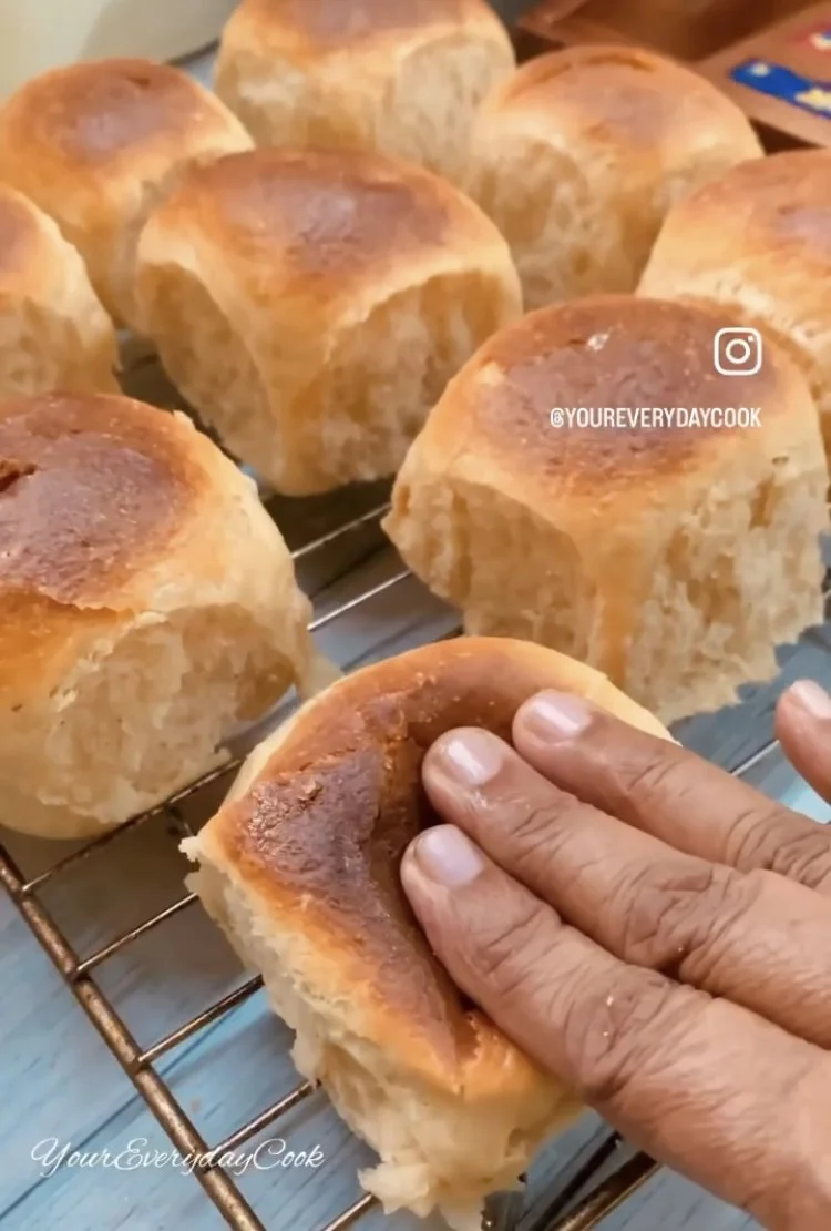 Pav bun | Laadi Pav — Your Everyday Cook