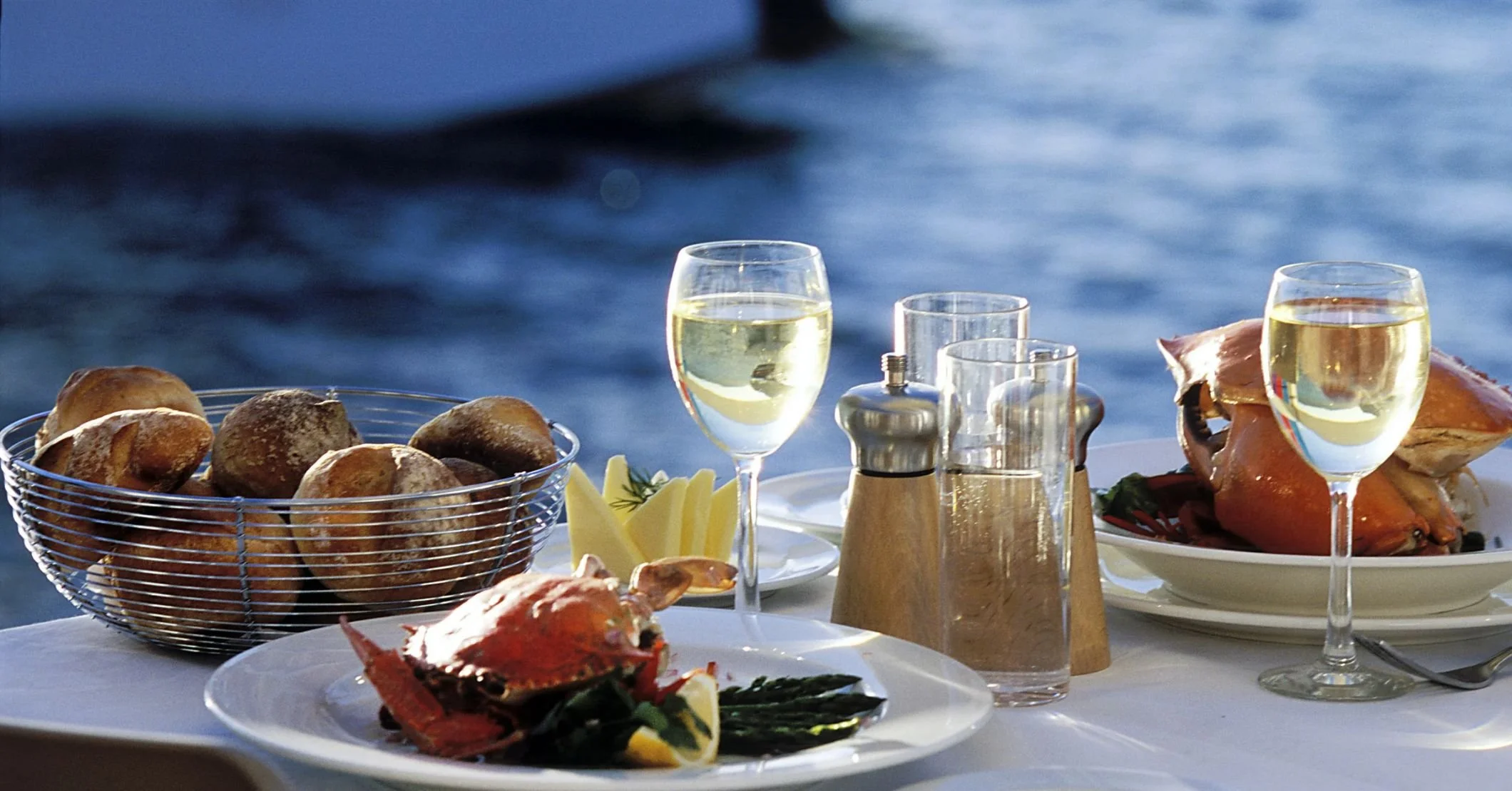 Long Island's Best Waterfront Dining Spots | A Guide for Food Lovers ...
