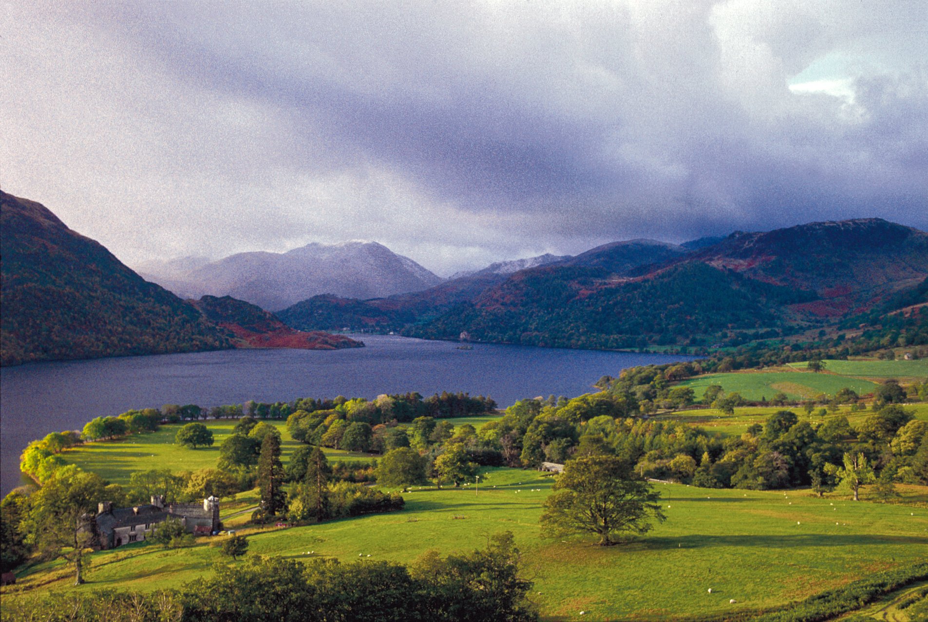 Goldeneye Guides: UK Travel Guidebooks for Walking & Cycling