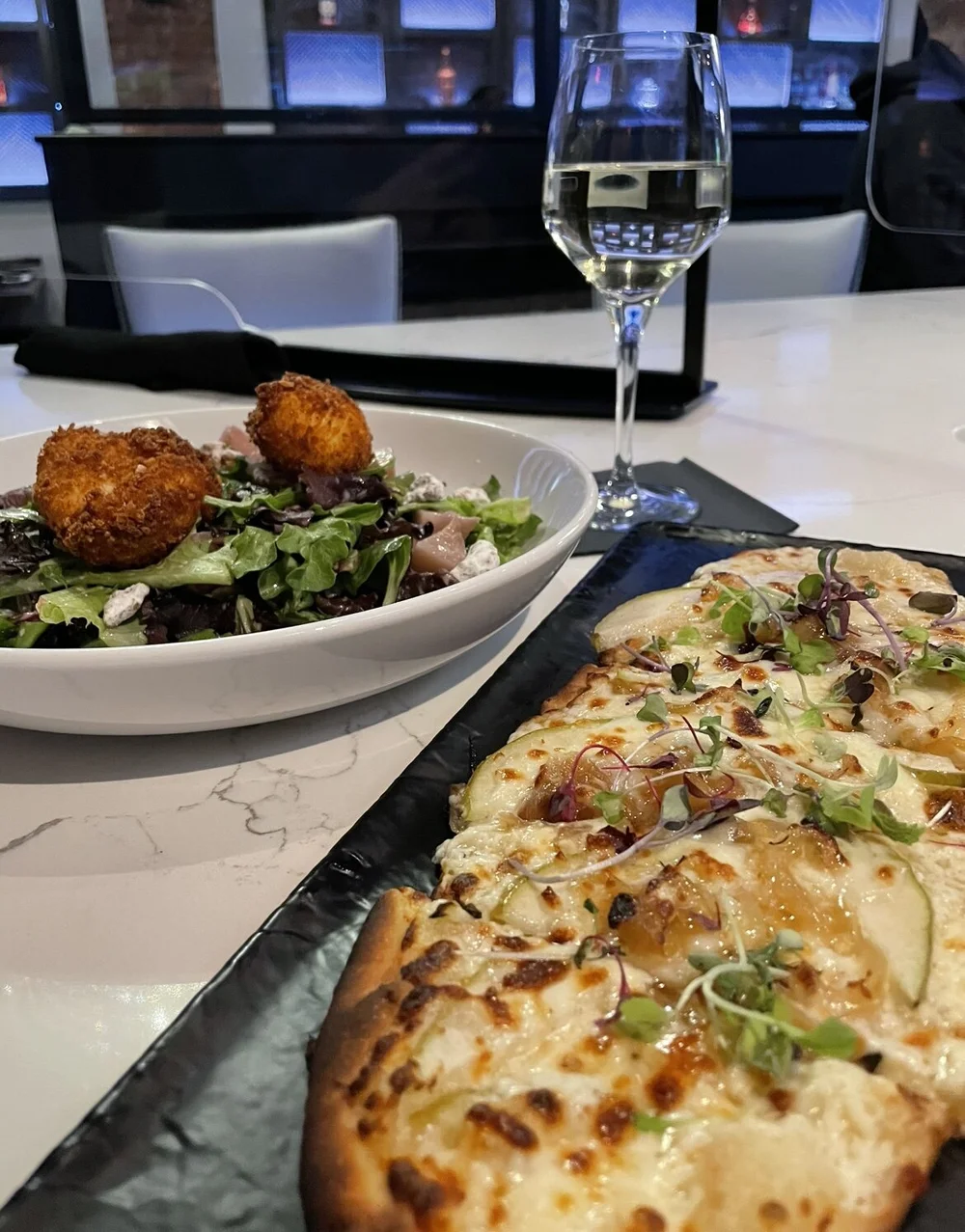 Photos — Avenue Social Kitchen & Cocktails