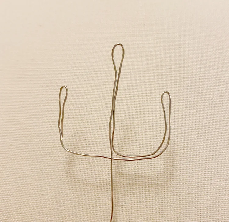 7 steps to Bending a Wire into a Mini Sword — Pocket Yarnlings