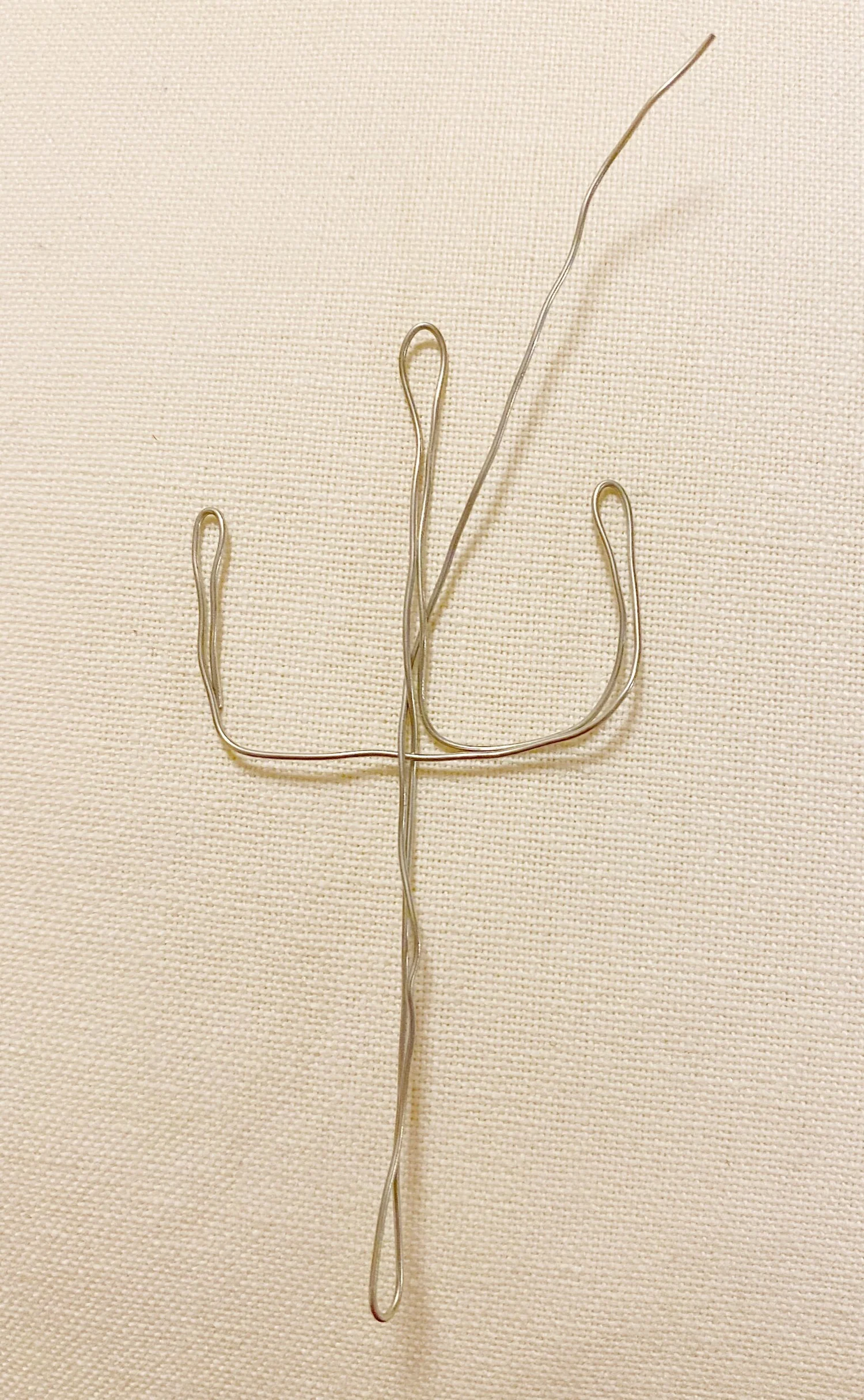 7 steps to Bending a Wire into a Mini Sword — Pocket Yarnlings