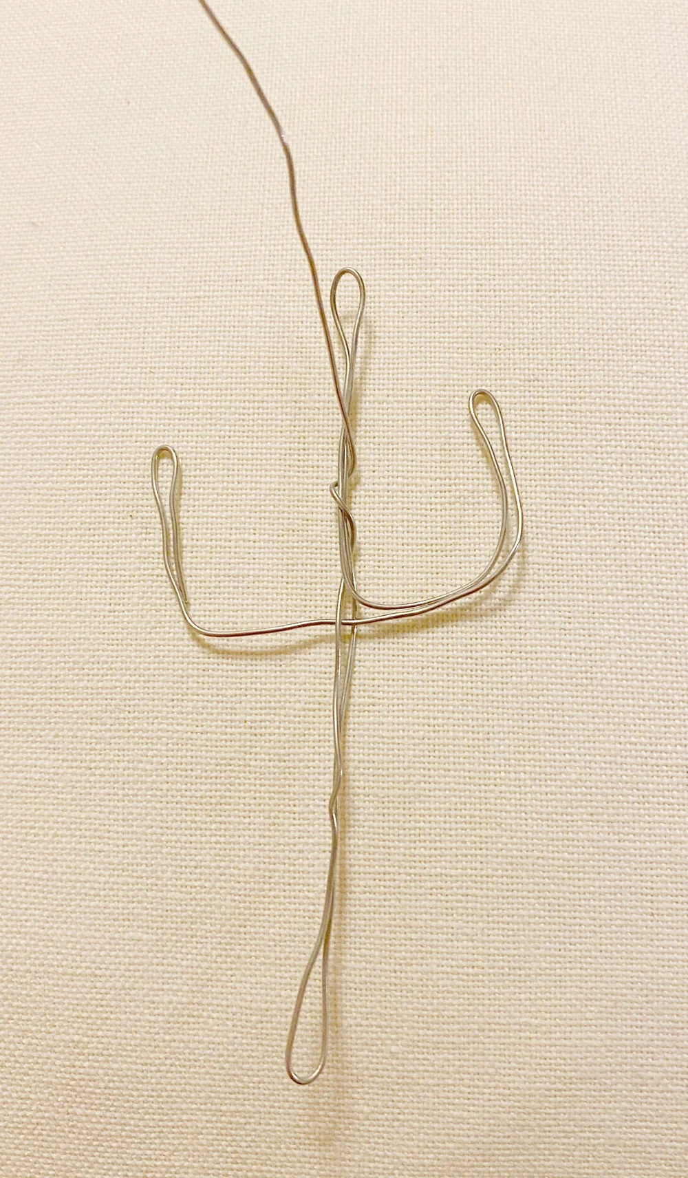 7 steps to Bending a Wire into a Mini Sword — Pocket Yarnlings