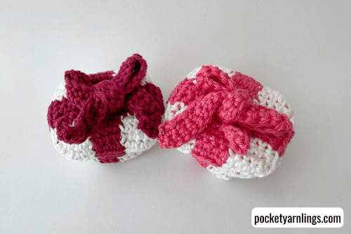 Free Crochet Mini Gift Box Pattern — Pocket Yarnlings — Pocket Yarnlings