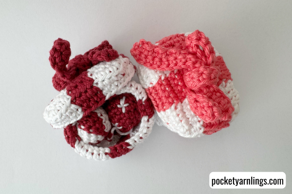 Free Crochet Mini Gift Box Pattern — Pocket Yarnlings — Pocket Yarnlings