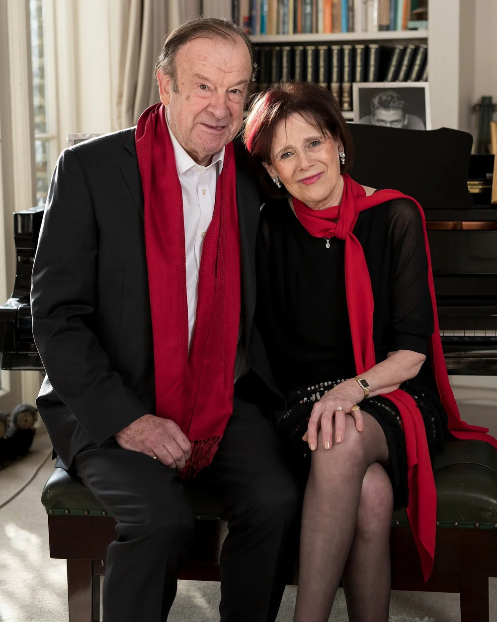 Biography — Marjorie Wallace