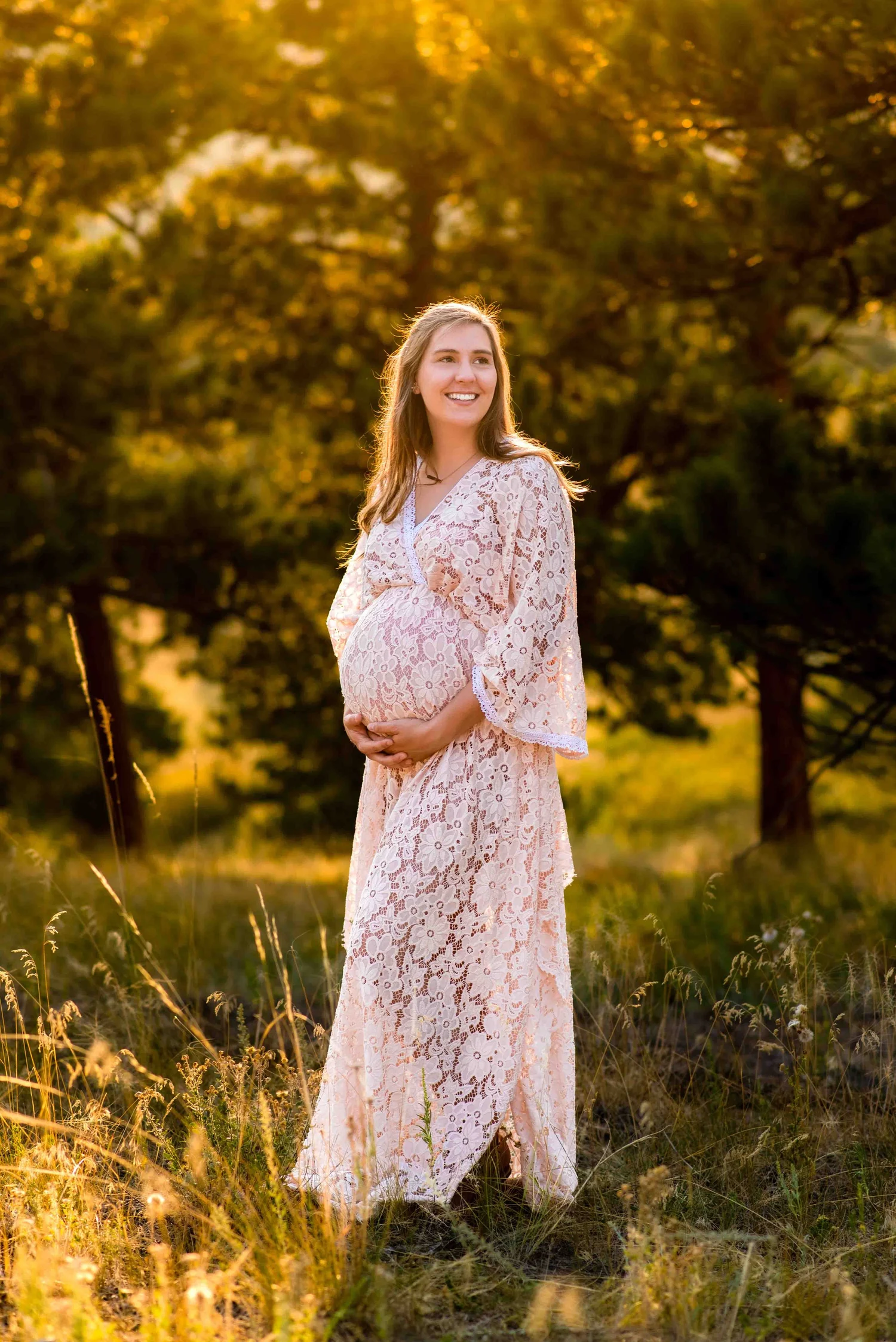 7 Simple Ways to Choose A Fabulous Maternity Photoshoot Dress