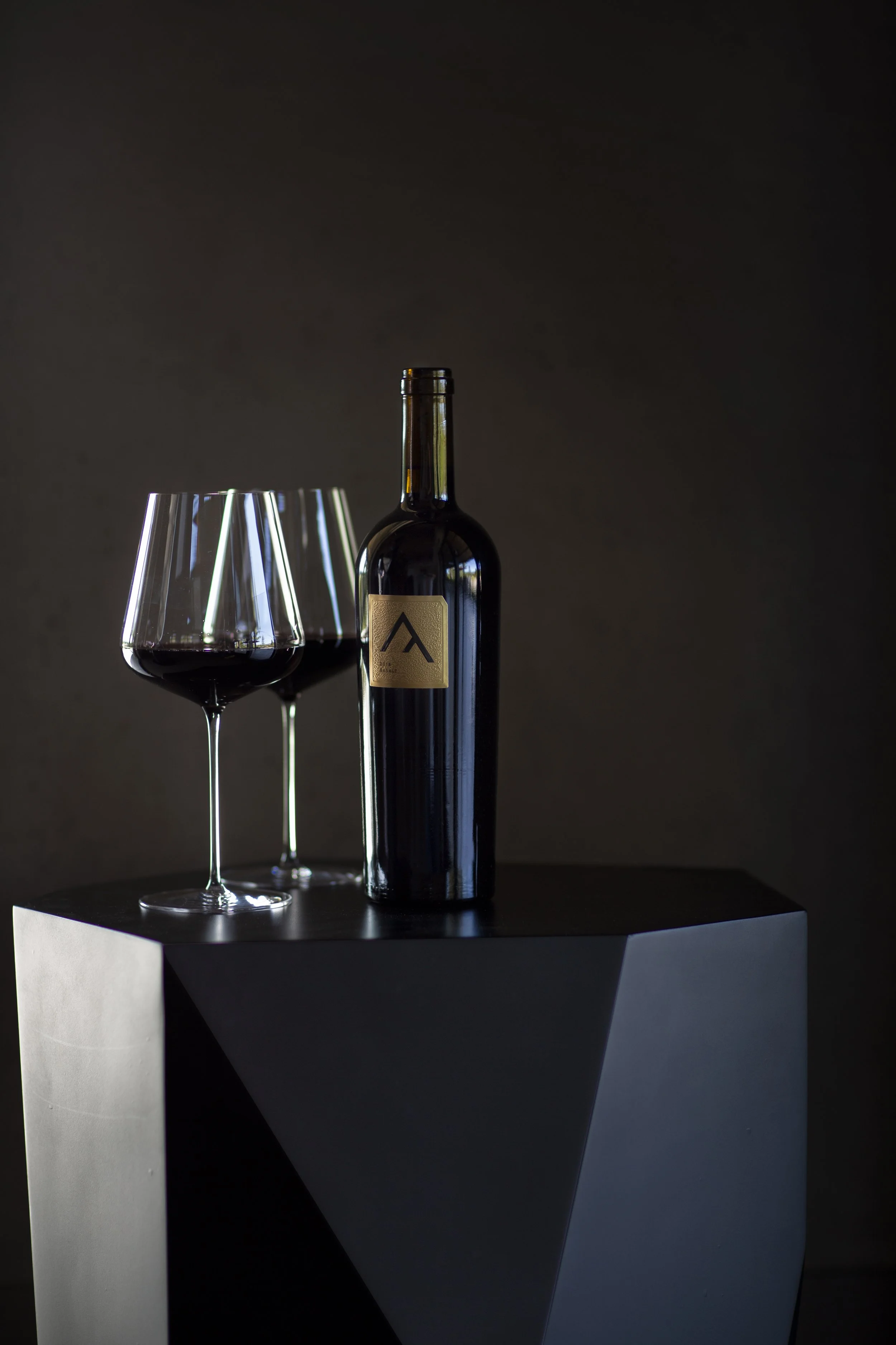Seven Apart Tasting Room — Shawback Design
