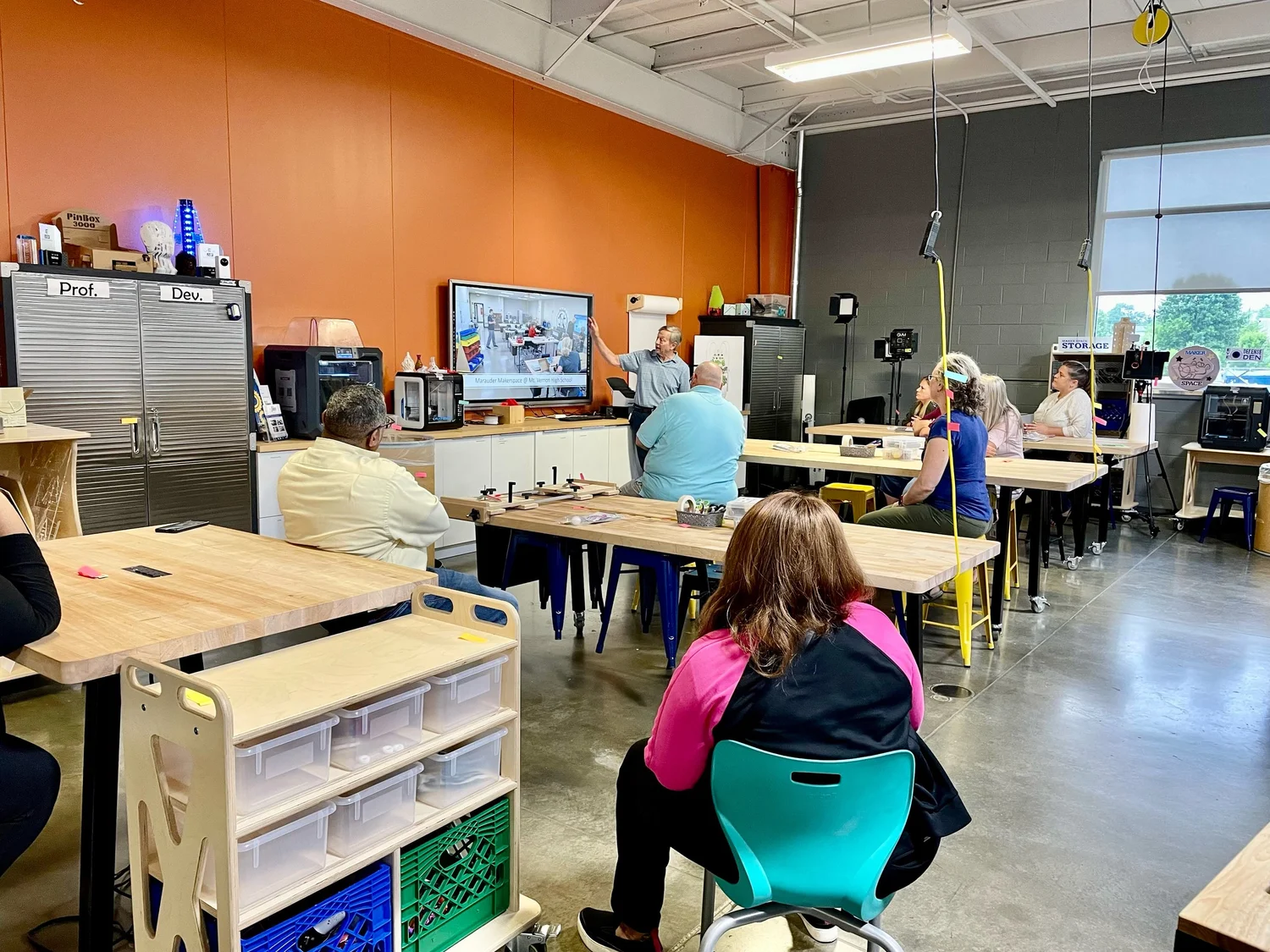 How to Start a Makerspace for STEM Education | 1st Maker Space