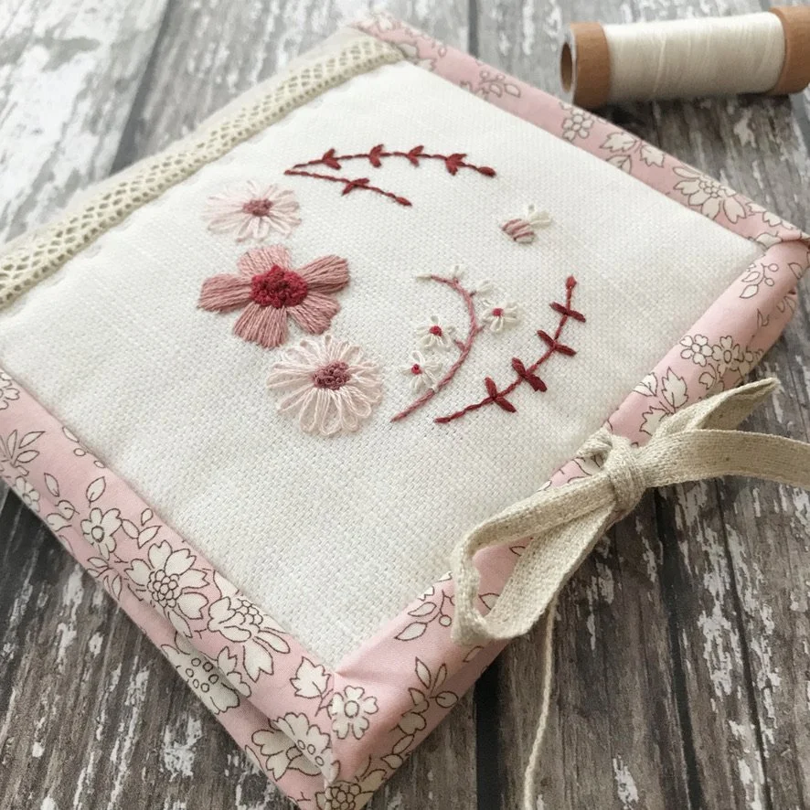 Twelve sewing inspired Christmas gift ideas for dressmakers and ...