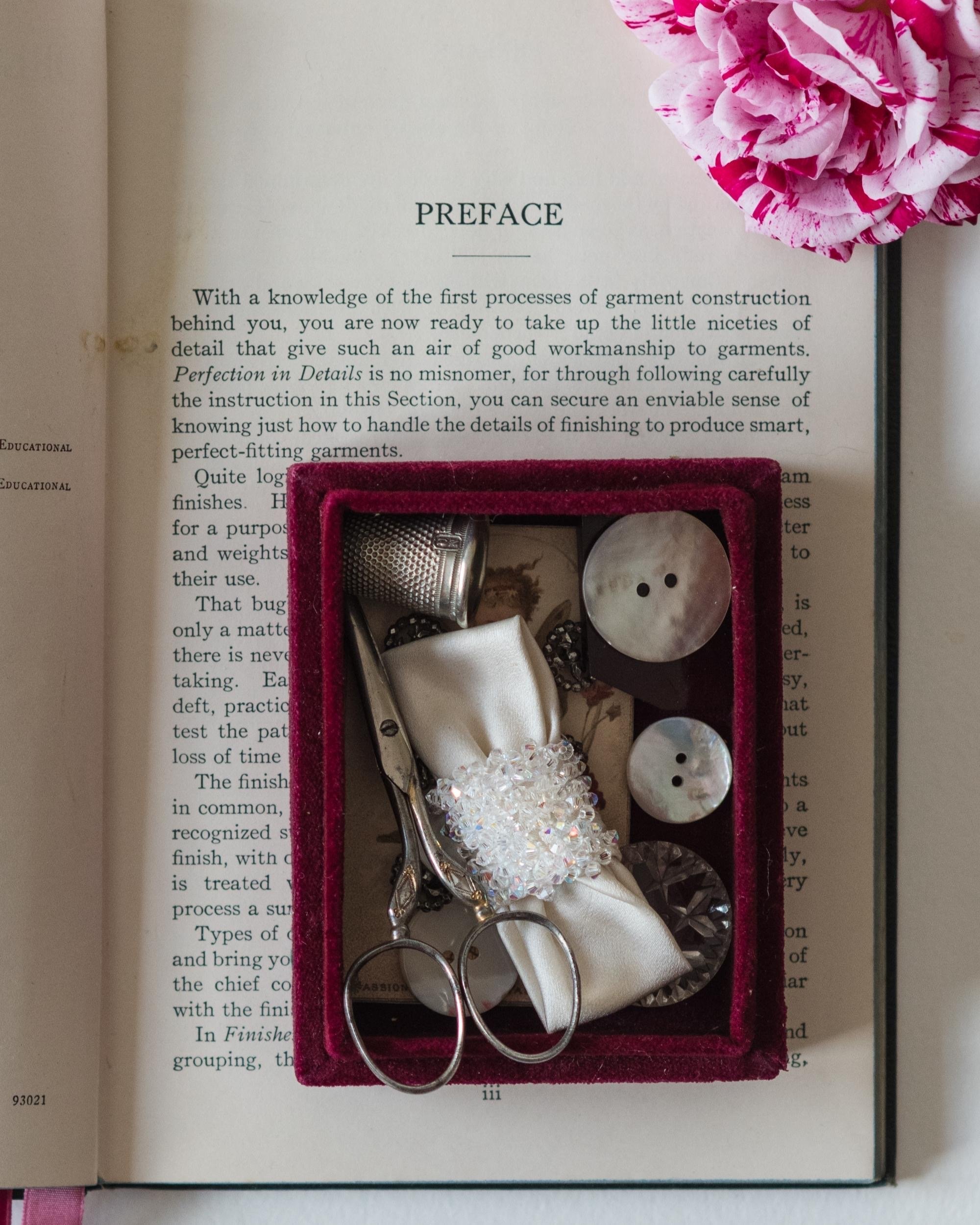 The Sample Box Of Couture Sewing Techniques -A Dressmaking Workshop ...