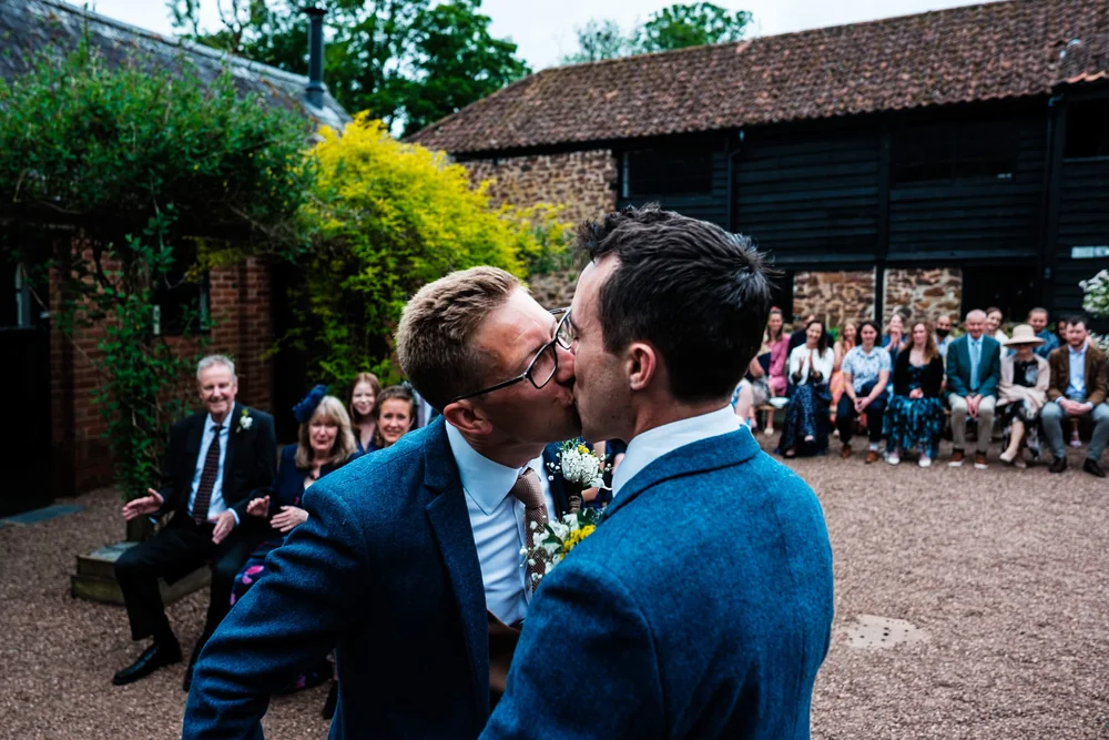 Documentary Wedding Photographer Daniel Ellis