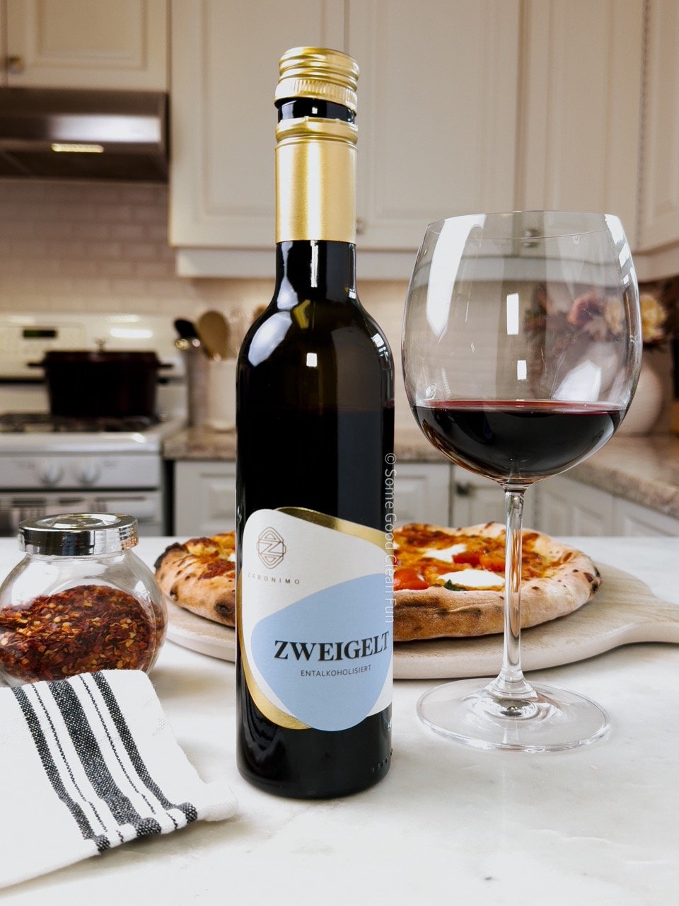 Best Non-Alcoholic Red Wine (2025 Taste-Tested & Reviewed) | Some Good ...