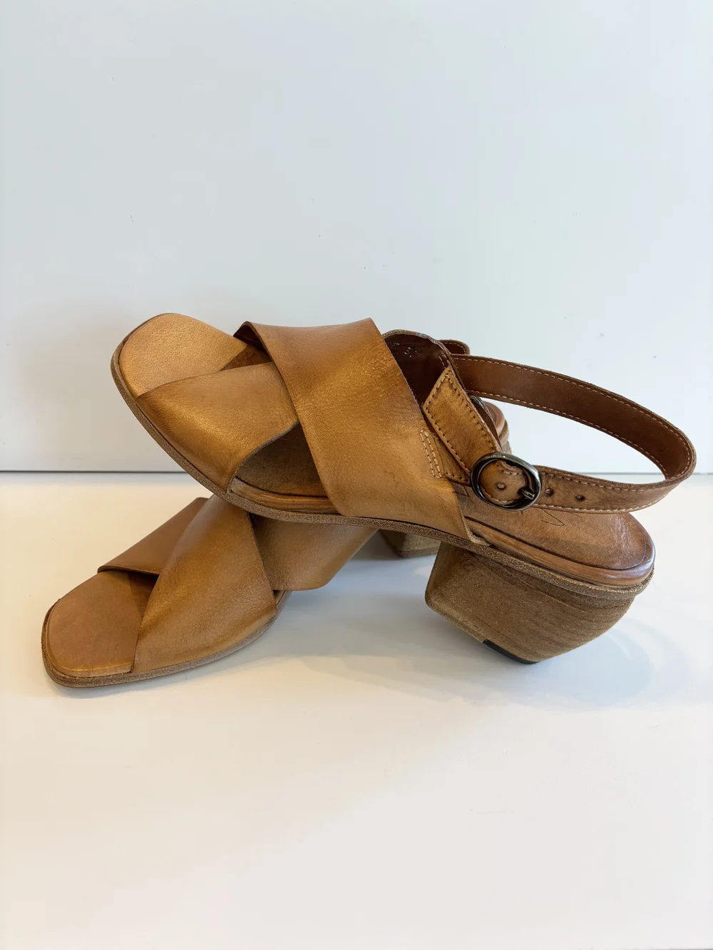 Deborah Kent's Boutique in South Tampa — Savannah Sandal