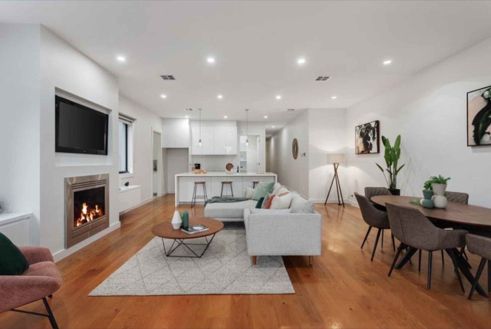 Townhouses — BUILDZONE CONSTRUCTION GROUP