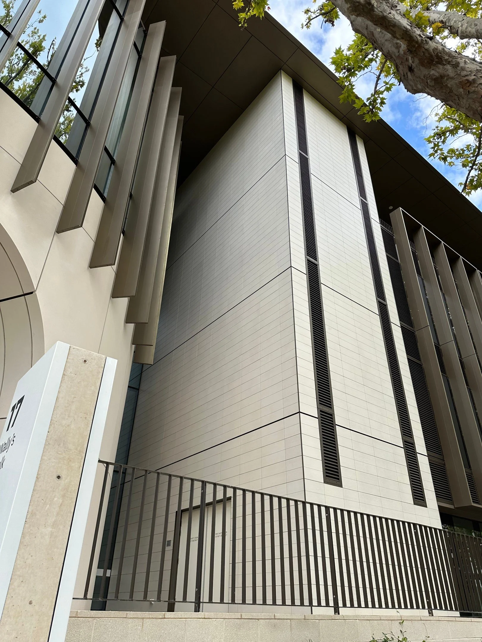 Michael Kirby Law School Building - Macquarie University — Frontek