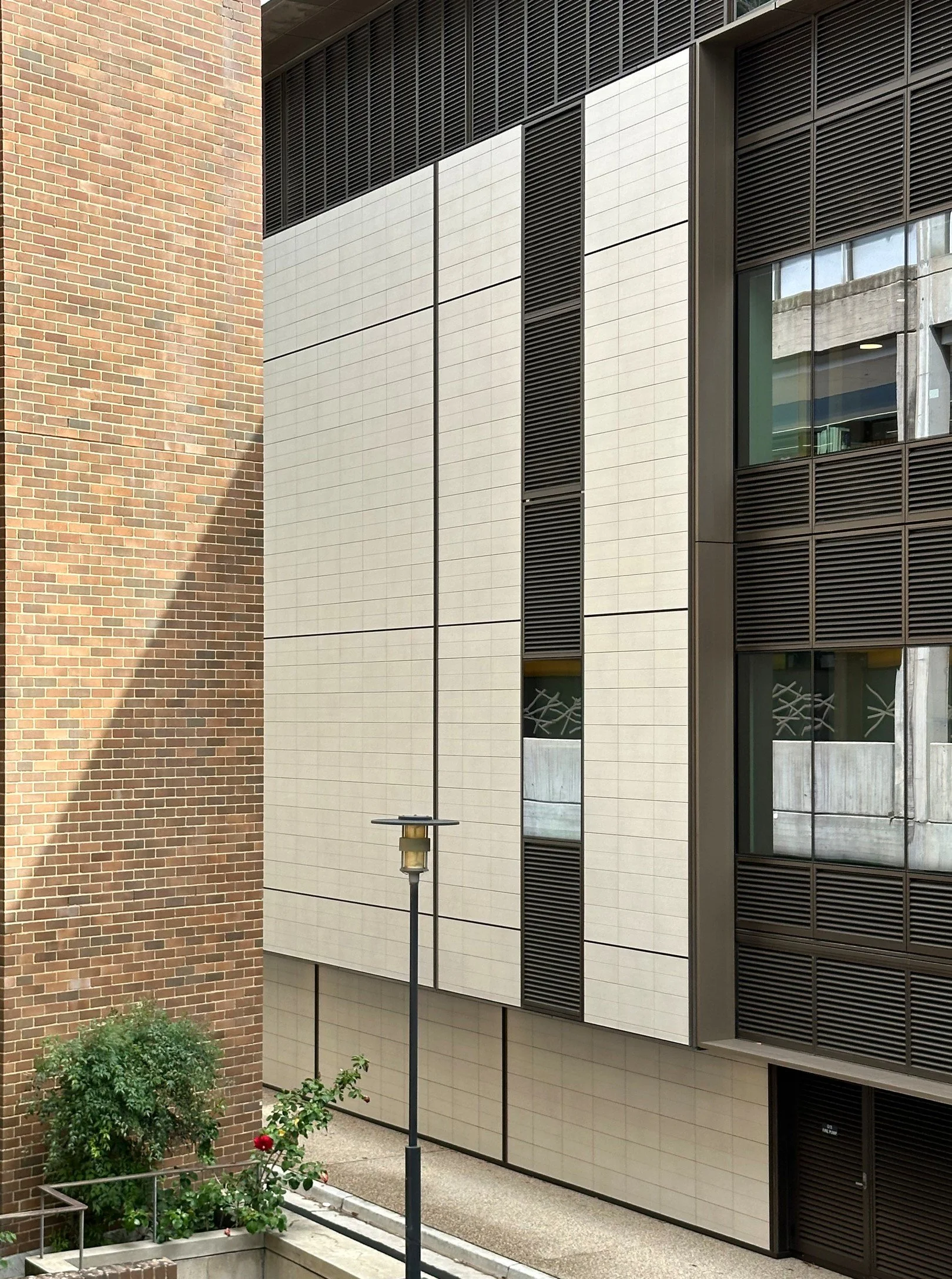 Michael Kirby Law School Building - Macquarie University — Frontek