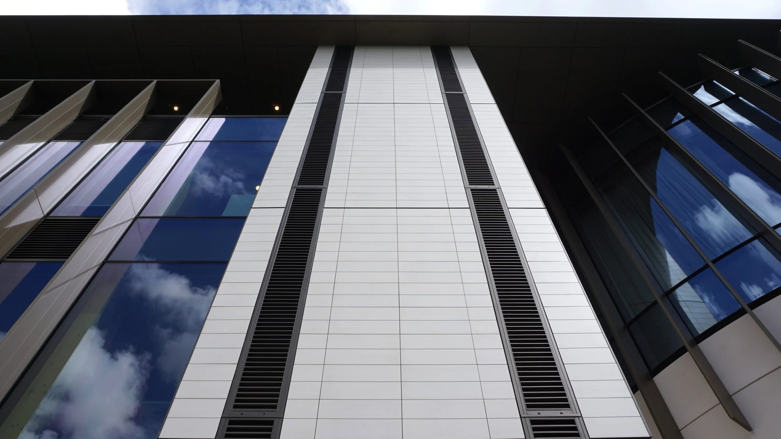 Michael Kirby Law School Building - Macquarie University — Frontek