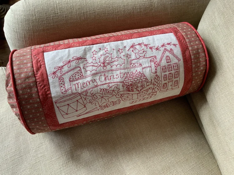 Robin Redbreast Hanging Heart Pattern — Dandelion Designs by Mandy Shaw