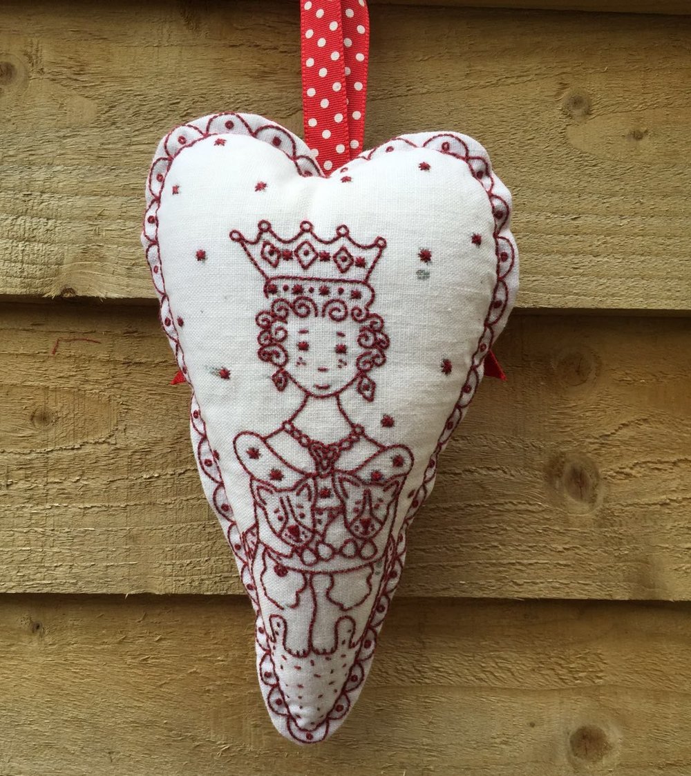 Foxy Cushion Pattern — Dandelion Designs by Mandy Shaw