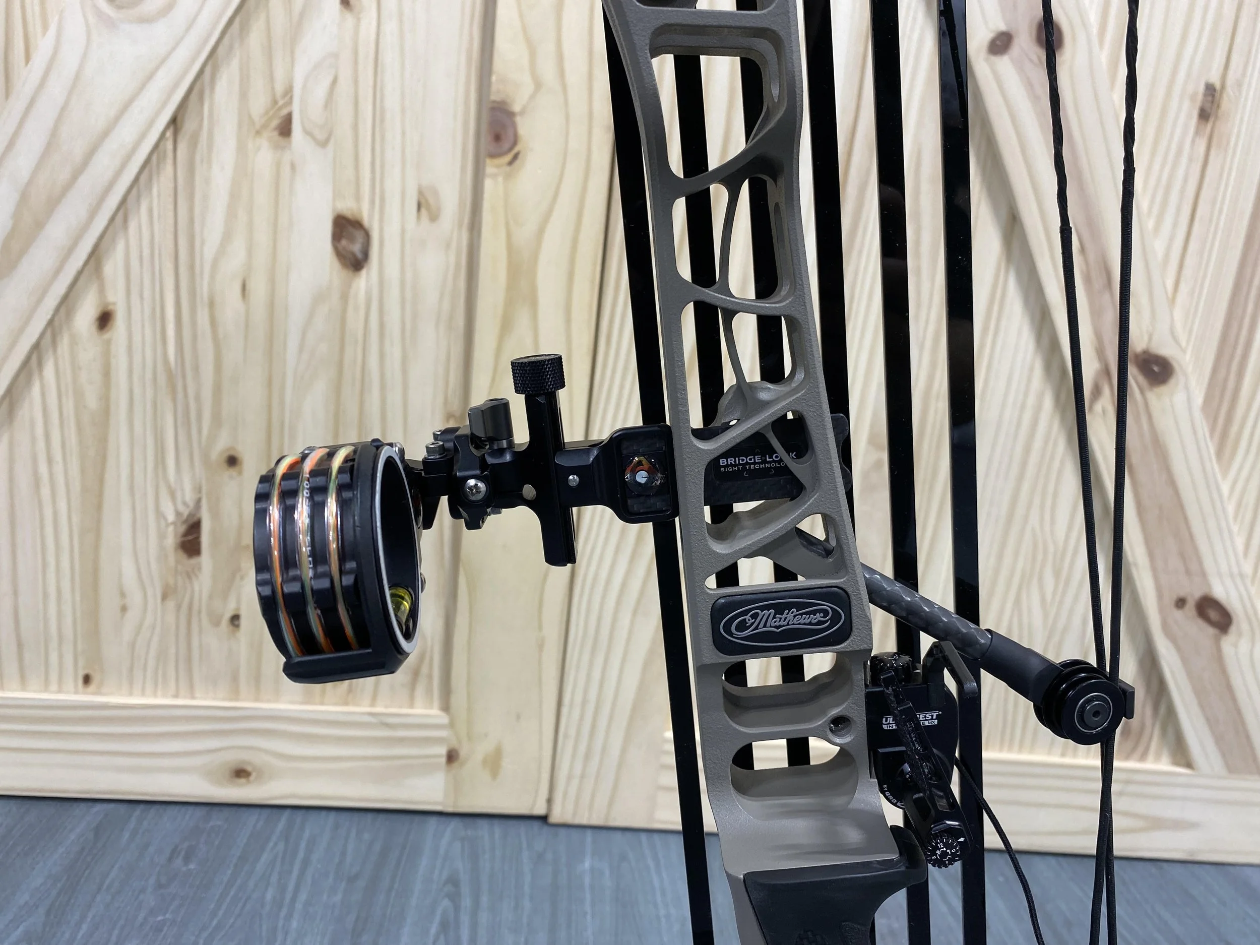 Mathews V3x 29 — Summit Archery