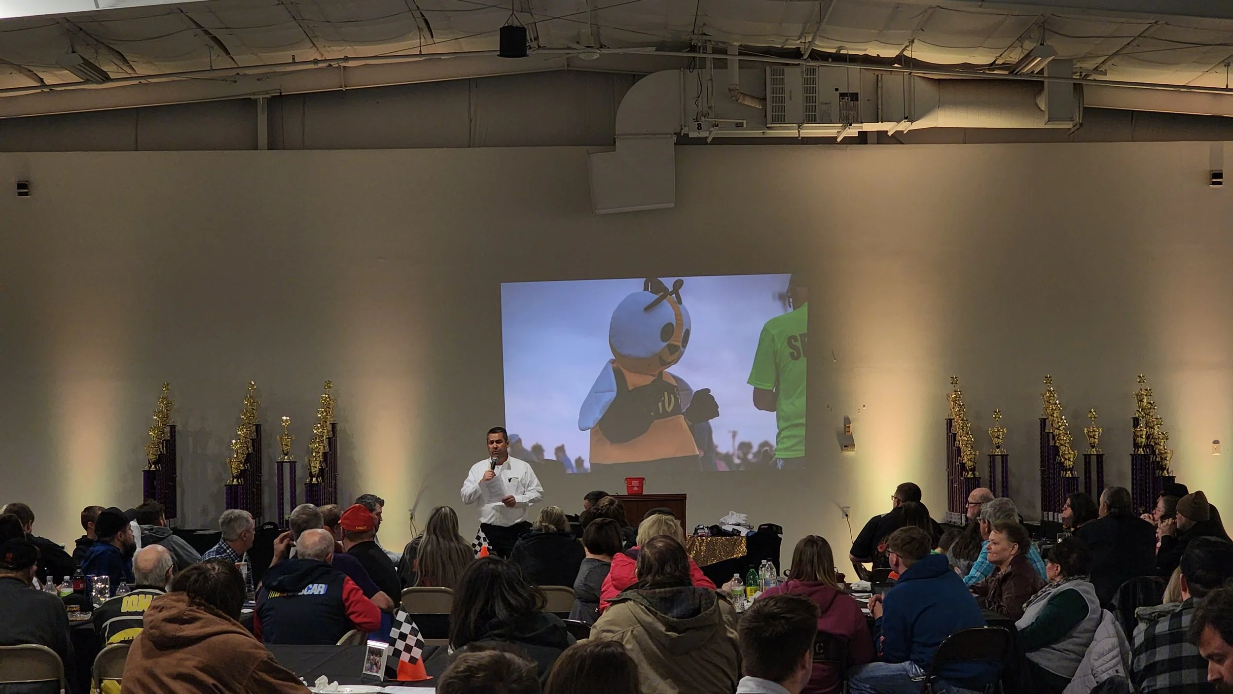 2022 Racing Banquet Awards | Hawkeye Downs