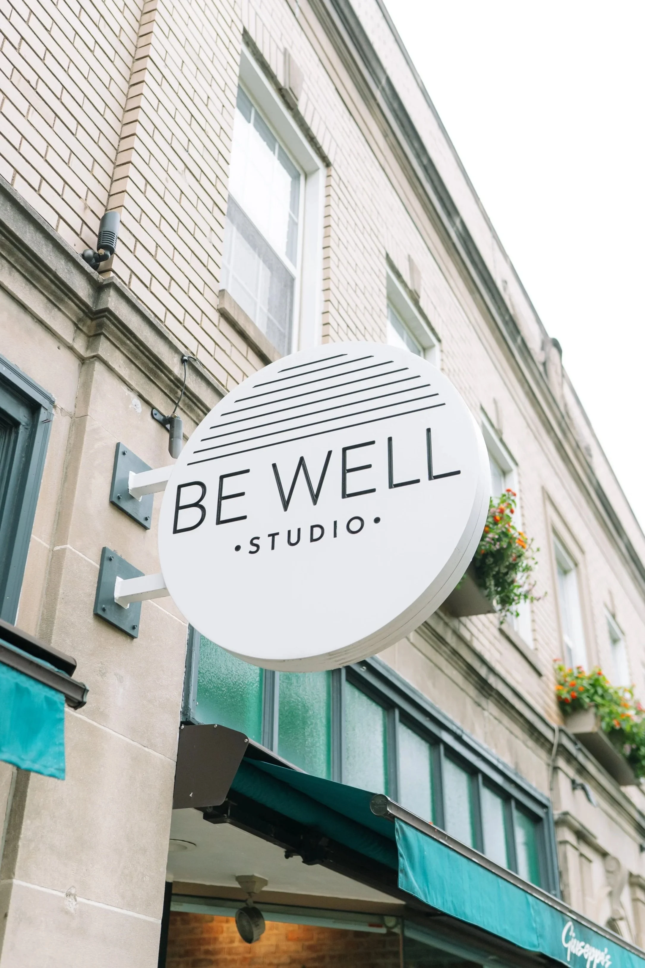 Be Well Studio: Barre, Strength & Yoga Classes in Columbus / Bexley Ohio
