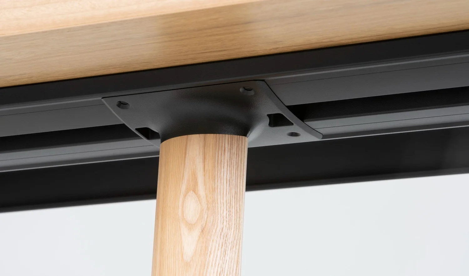 Sector 2 table and leaner — Commercial furniture solutions | Aspect ...