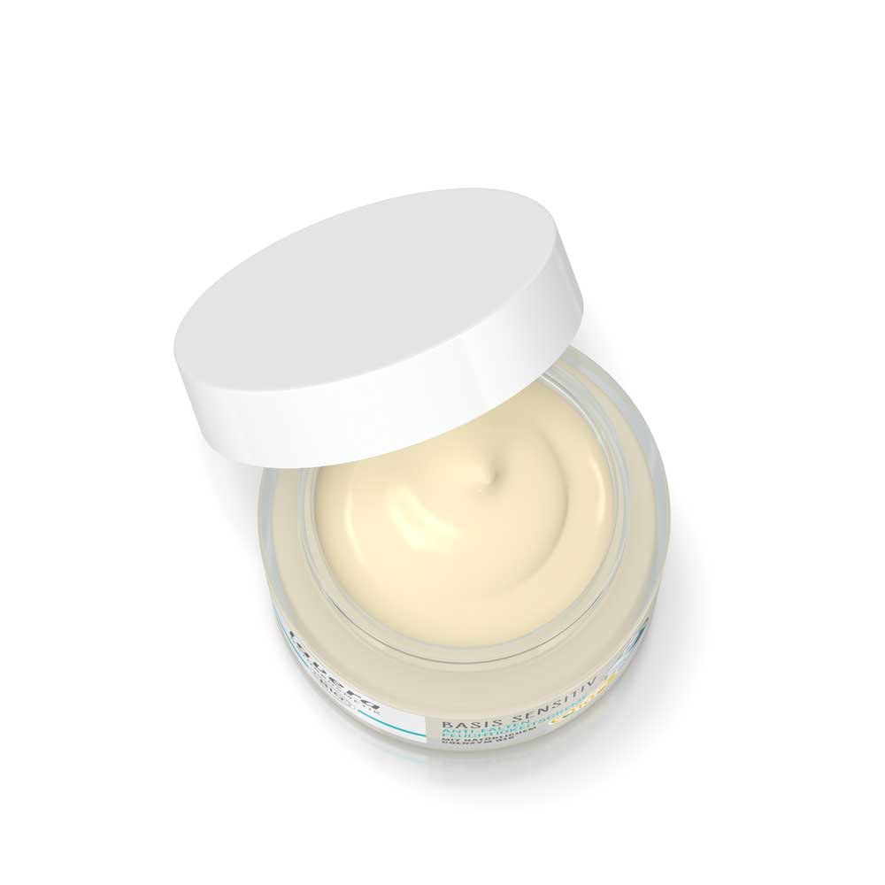 lavera Basis Sensitiv Q10 Night Cream — lavera