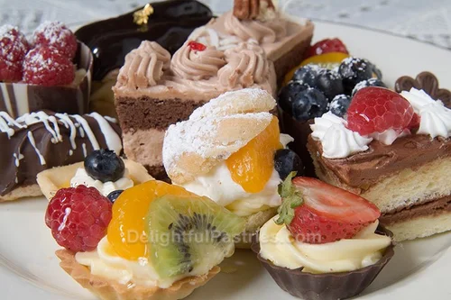 Mini-Pastries | Delightful Pastries | Chicago Bakery Shop — Delightful ...