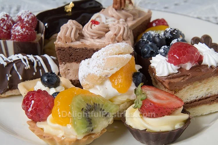 Mini-Pastries | Delightful Pastries | Chicago Bakery Shop — Delightful ...