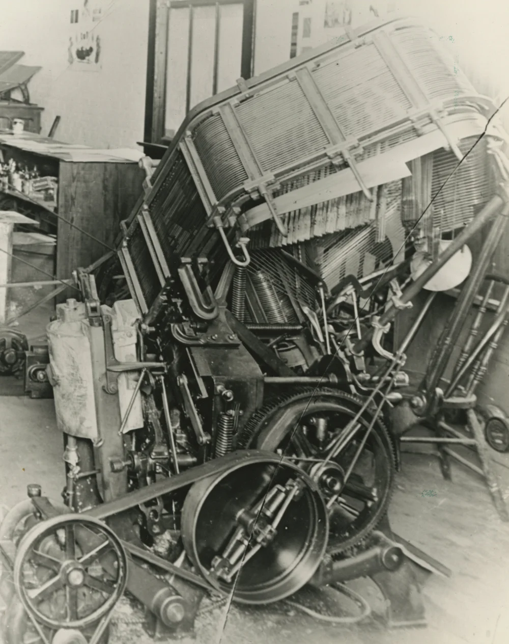 1908 Linotype Jr — International Printing Museum