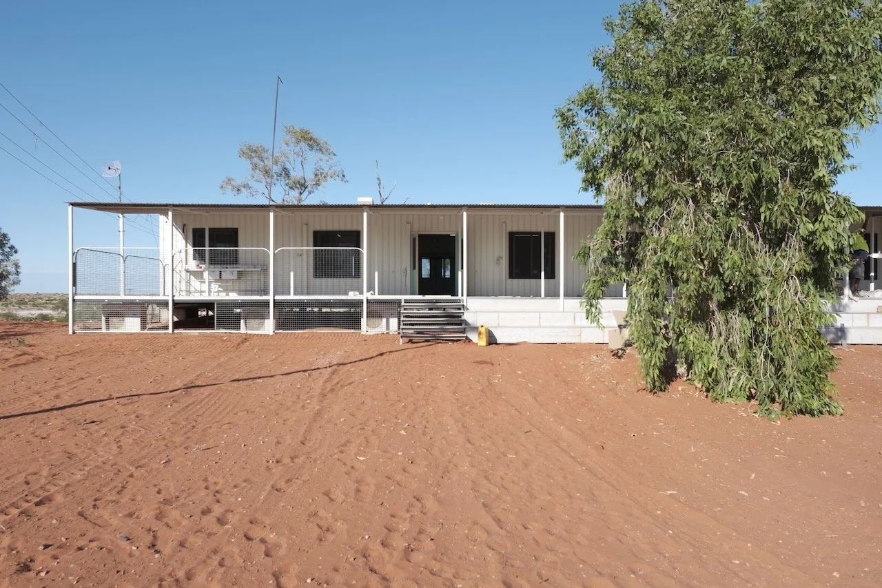 Rawa's community school main building — METIO