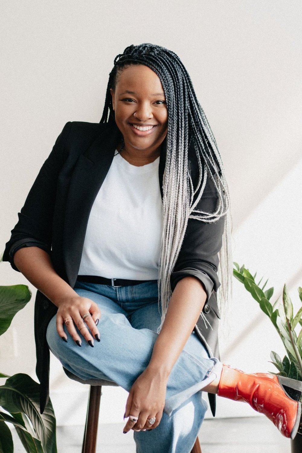 About — Leah Johnson