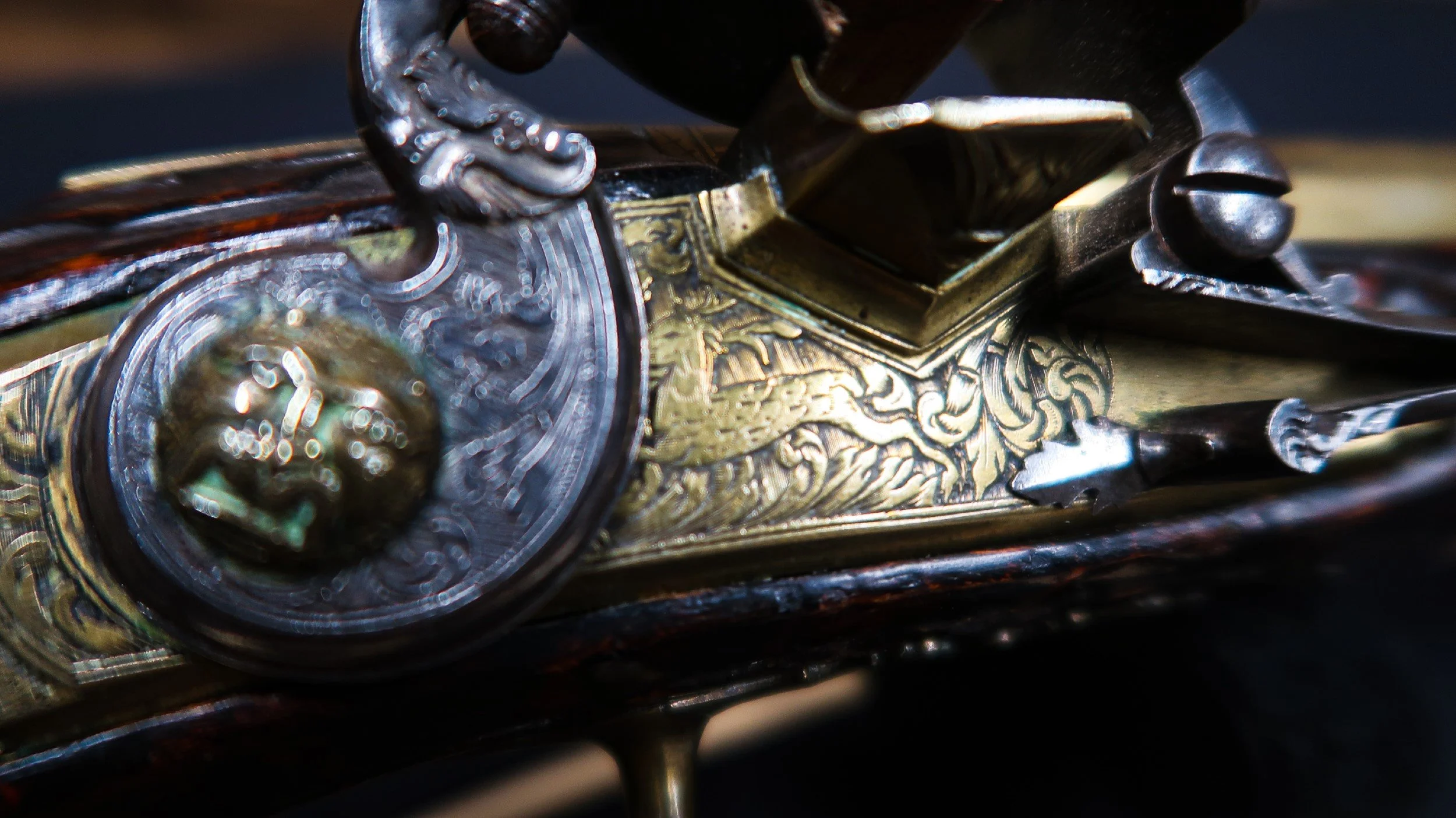 Taking a look at a RARE Brass Barrel Flintlock Jaeger with the Rock ...