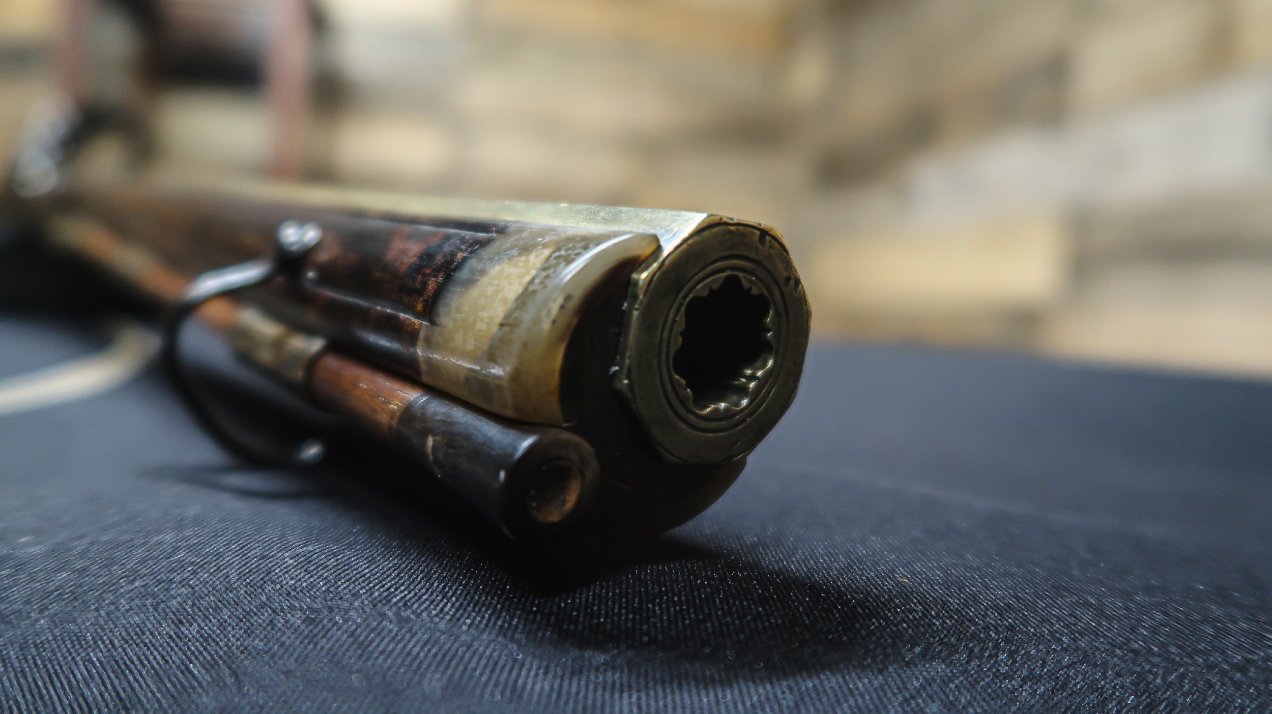Taking a look at a RARE Brass Barrel Flintlock Jaeger with the Rock ...