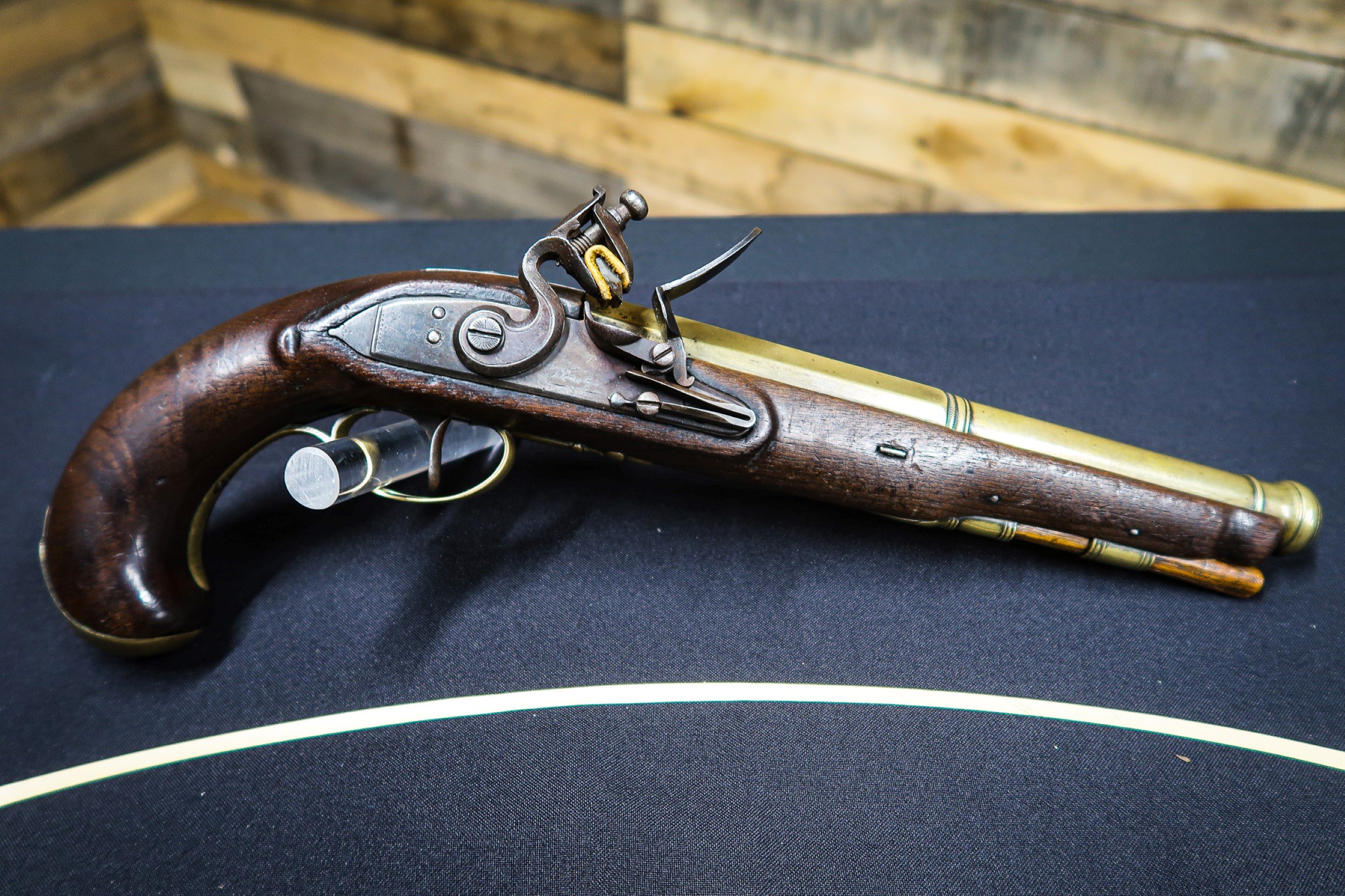 Double Barrel Flintlock Pistol Kit