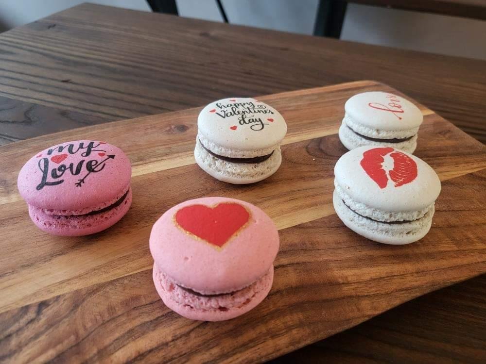 Valentines Day Macarons with a special love message by Le Gourmand — Le ...