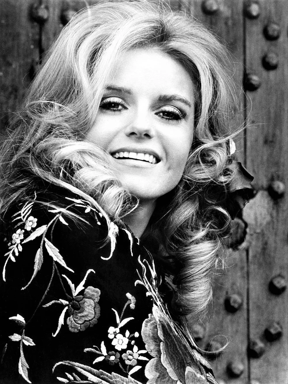 SHARON FARRELL — FILM REVIEW