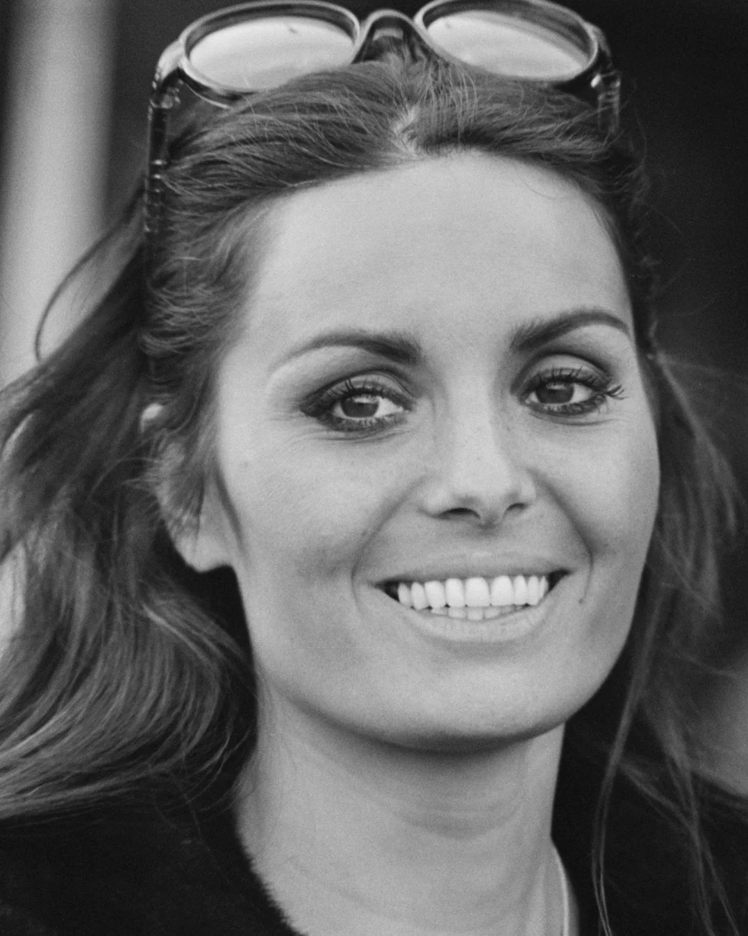 DALIAH LAVI — FILM REVIEW