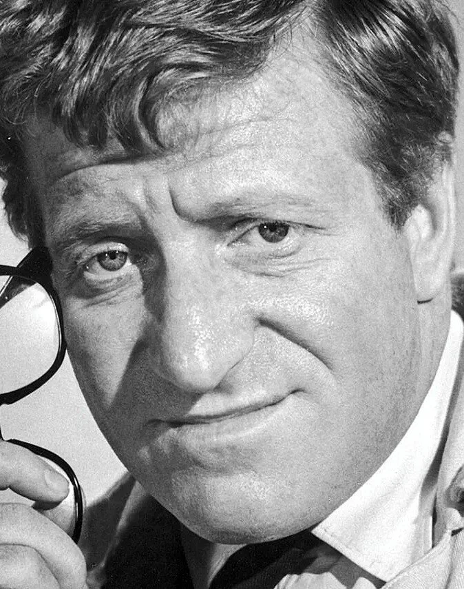 Clive Revill — FILM REVIEW